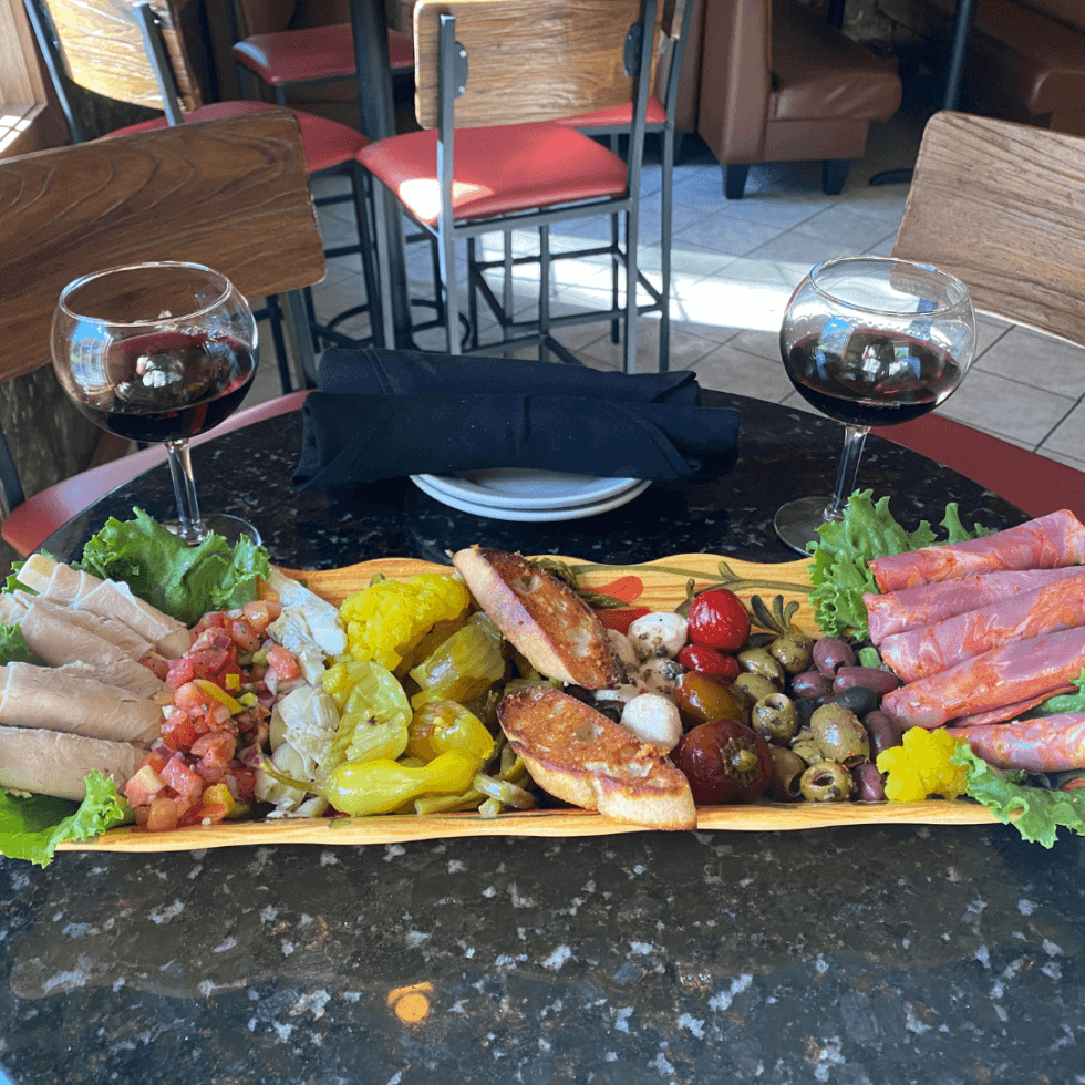 Large Group Catering Delivery Des Moines | Baratta's Italian