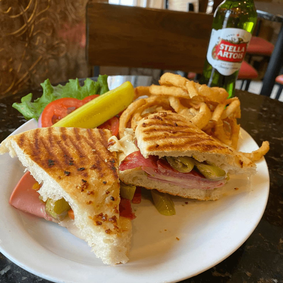 Large Group Catering Delivery Des Moines | Baratta's Italian